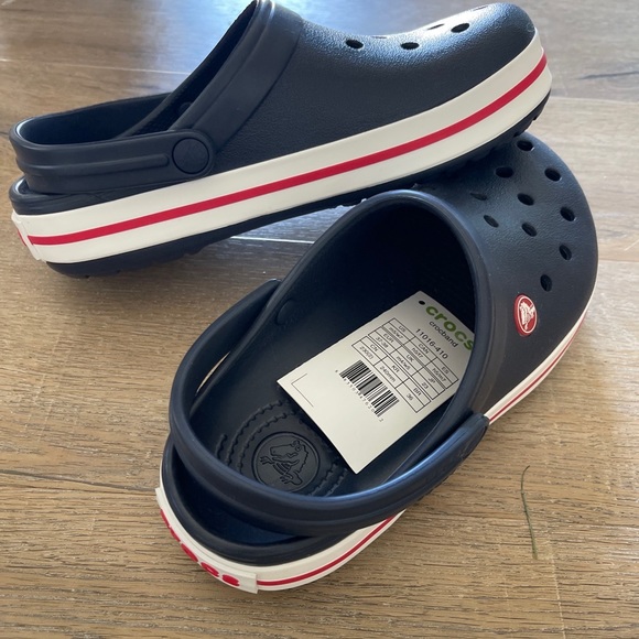 CROCS | Shoes | Crocs Navy With Red And White Womens 7 Mens 5 New ...